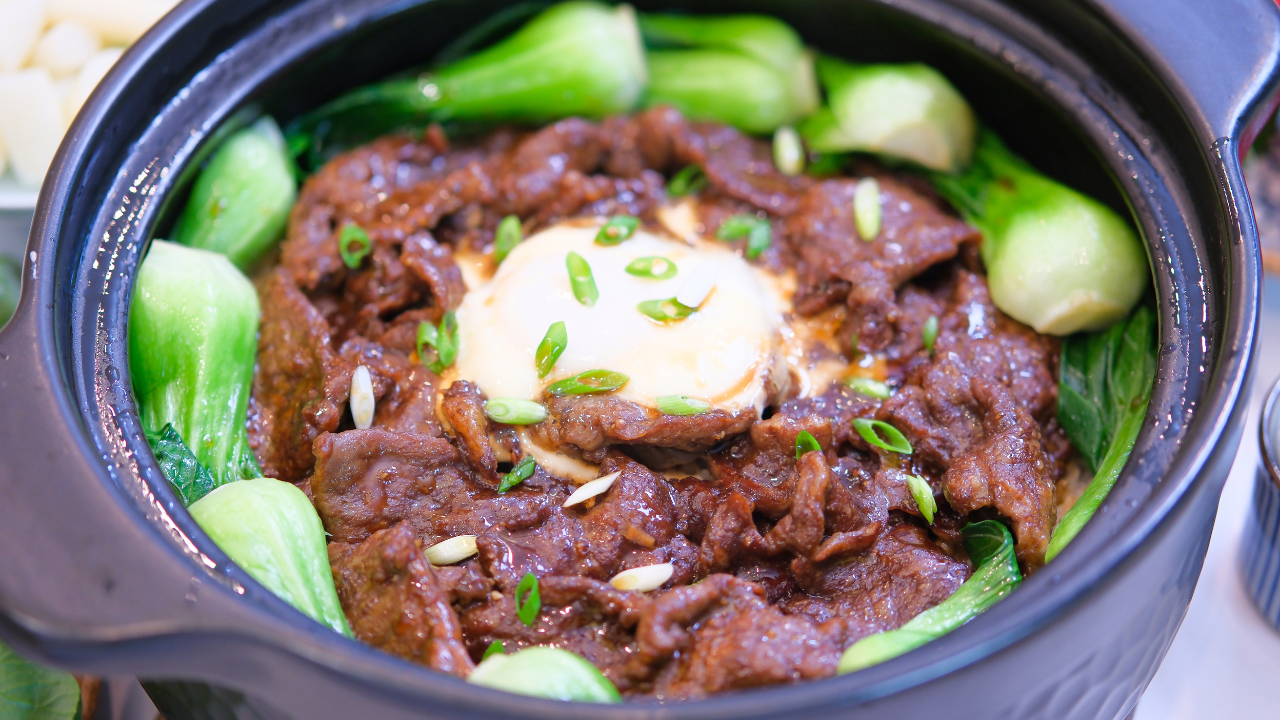 Authentic Cantonese Beef Clay Pot Rice Recipe – Curated Kitchenware